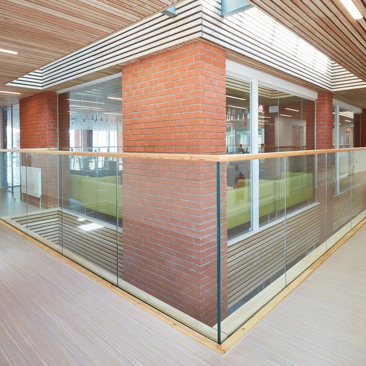 FIVE TOP TIPS FOR SPECIFYING THE RIGHT BALUSTRADE SYSTEM - Delta ...